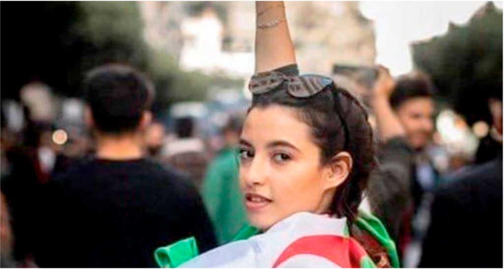 Révolution joyeuse Quand la transfiguration du peuple algérien s'opéra par le Hirak - La ...